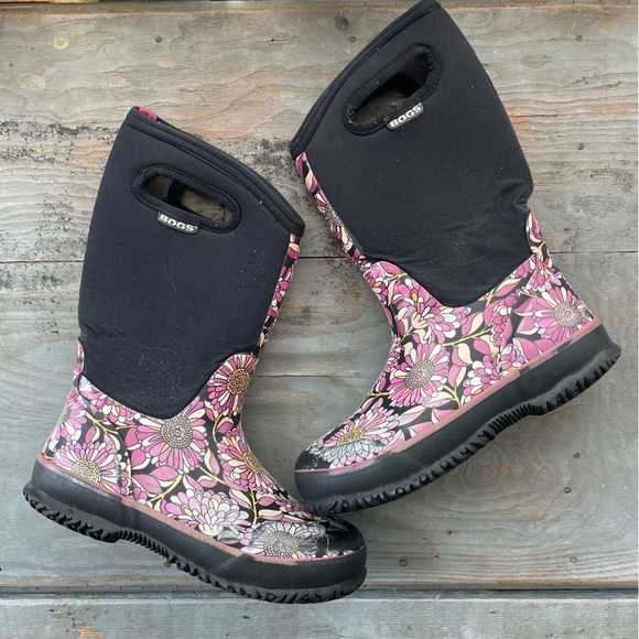 Bogs | Shoes | Bogs Classic Mumsie Winter Boots Size 4 | Poshmark